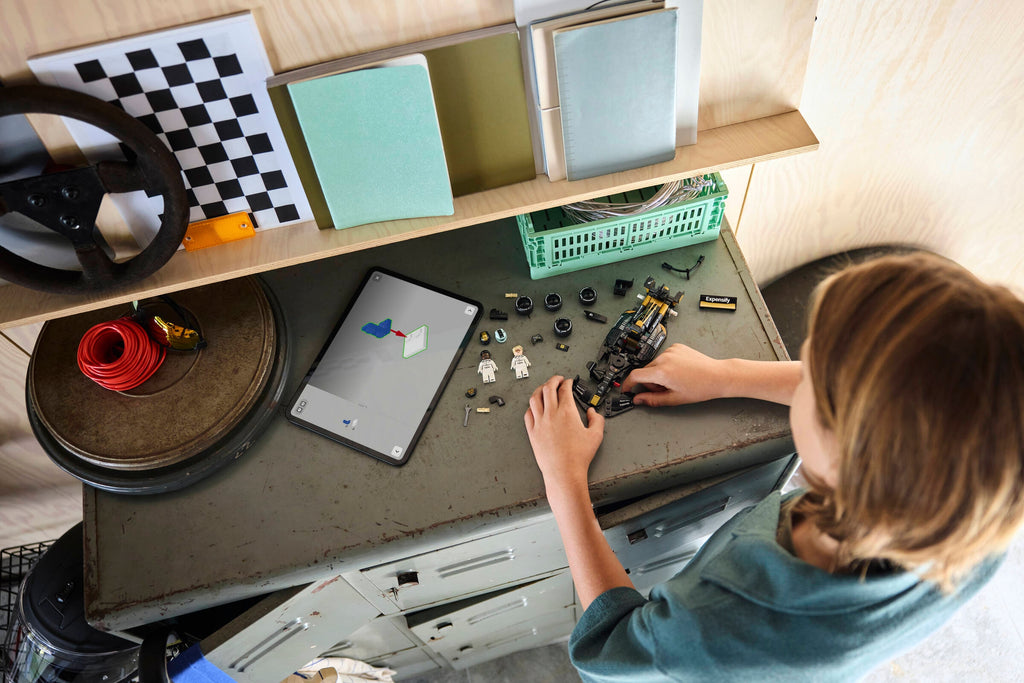 LEGO Speed Champions APXGP Team Race Car F1 Movie 77252 | Bricking Lebanon